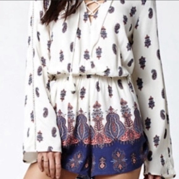 Nordstrom | Pants & Jumpsuits | Kendall Kylie Boho Paisley Long Sleeve ...